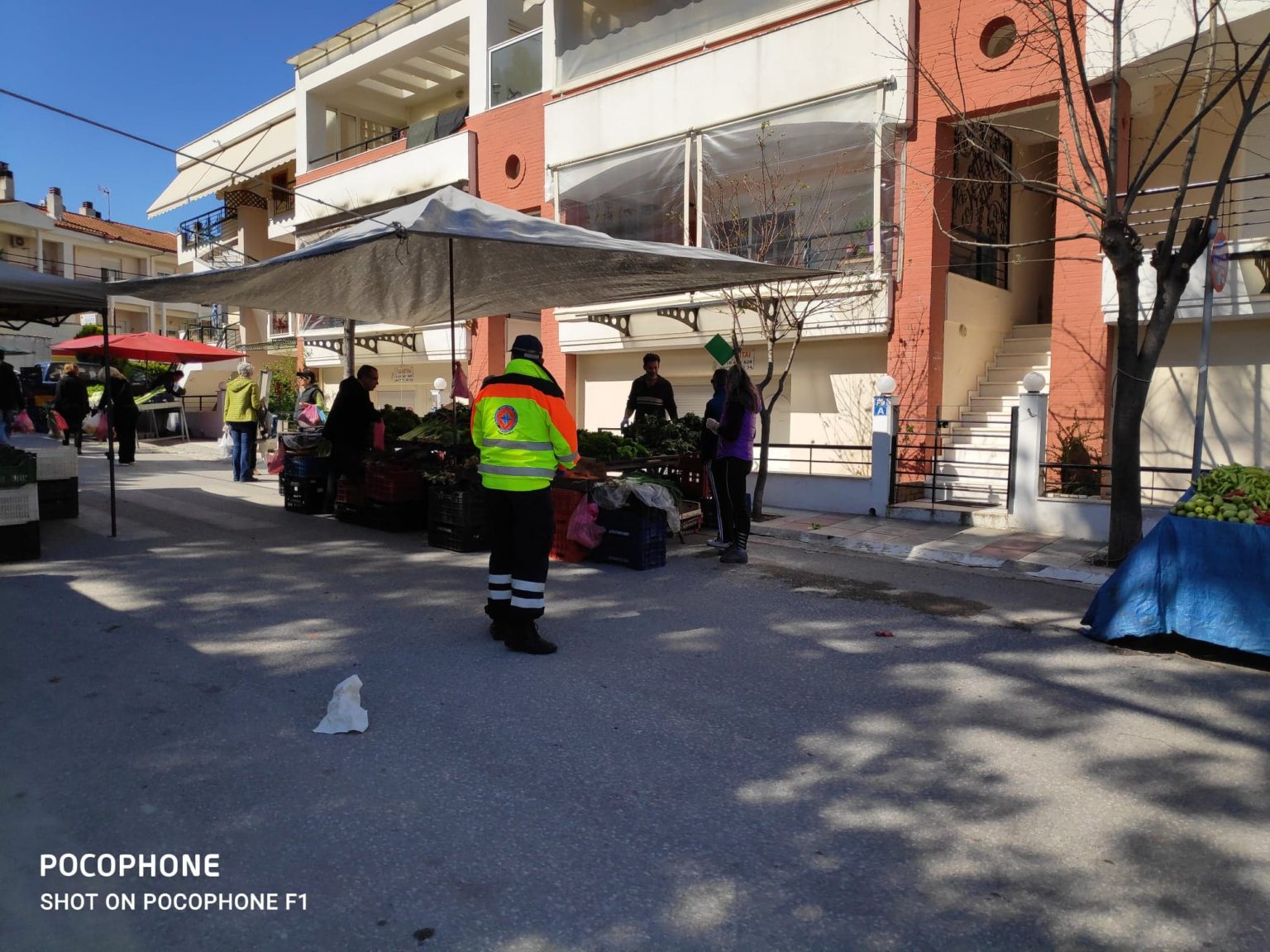 Προστασία συμπολιτών στη Λαϊκή - Εθελοντές Πολιτικής Προστασίας Μίκρας
